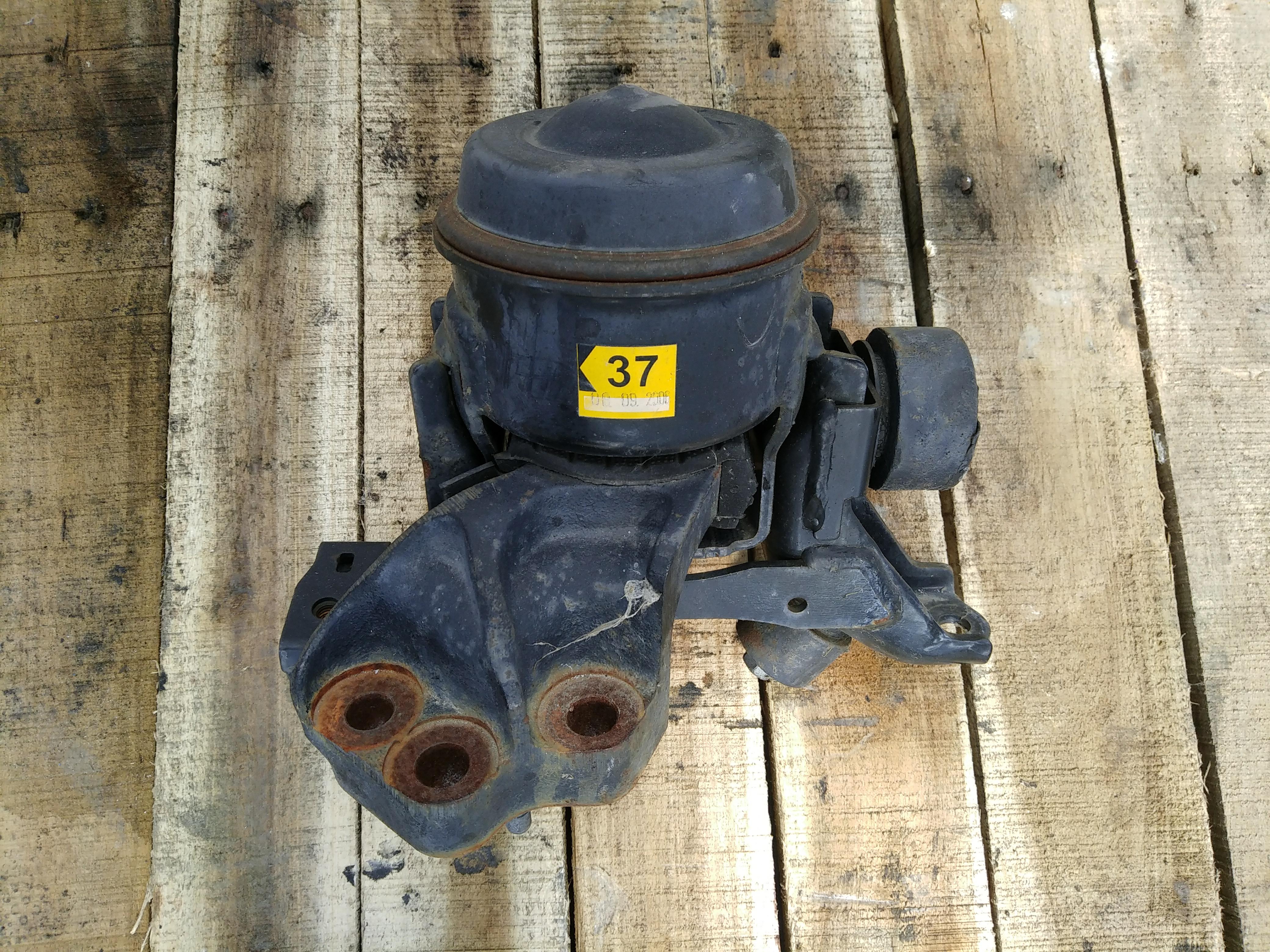 SUPPORTO MOTORE DESTRO TOYOTA YARIS 05> 1.4 D4D | Ricambi Usati