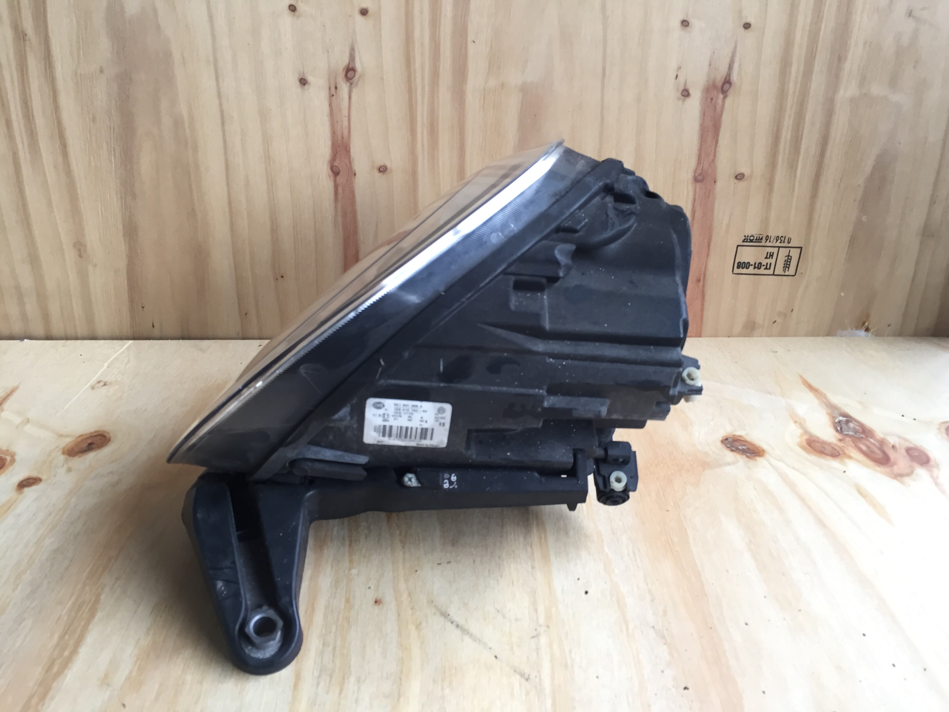 FARO ANTERIORE DESTRO VW MAGGIOLINO DAL 2011 | Ricambi Usati