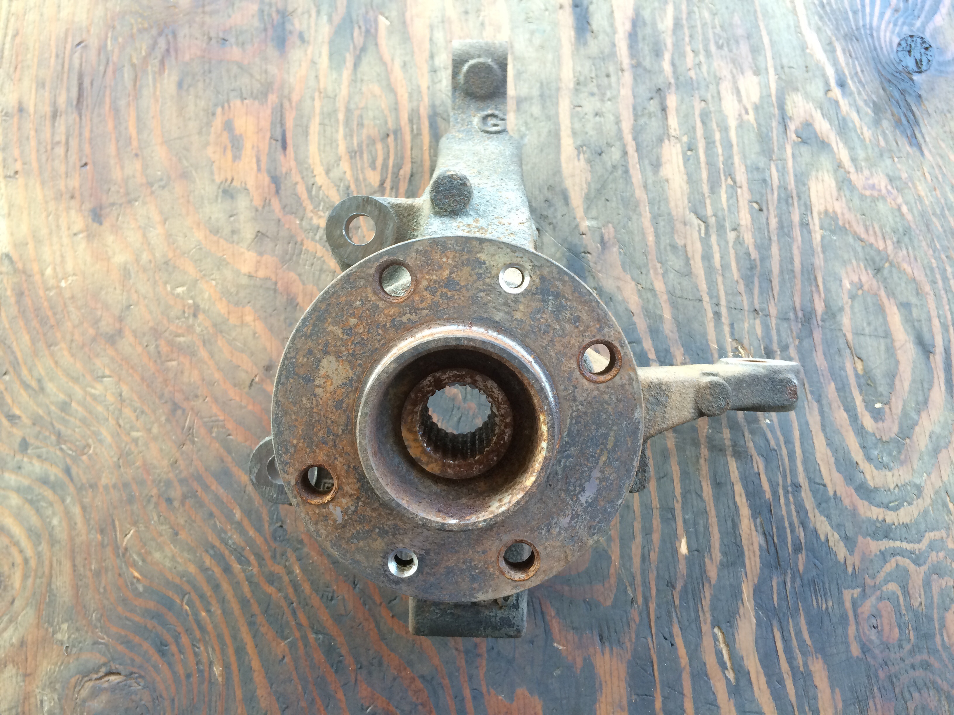 MONTANTE FUSELLO ANTERIORE SINISTRO DACIA SANDERO LOGAN | Ricambi Usati