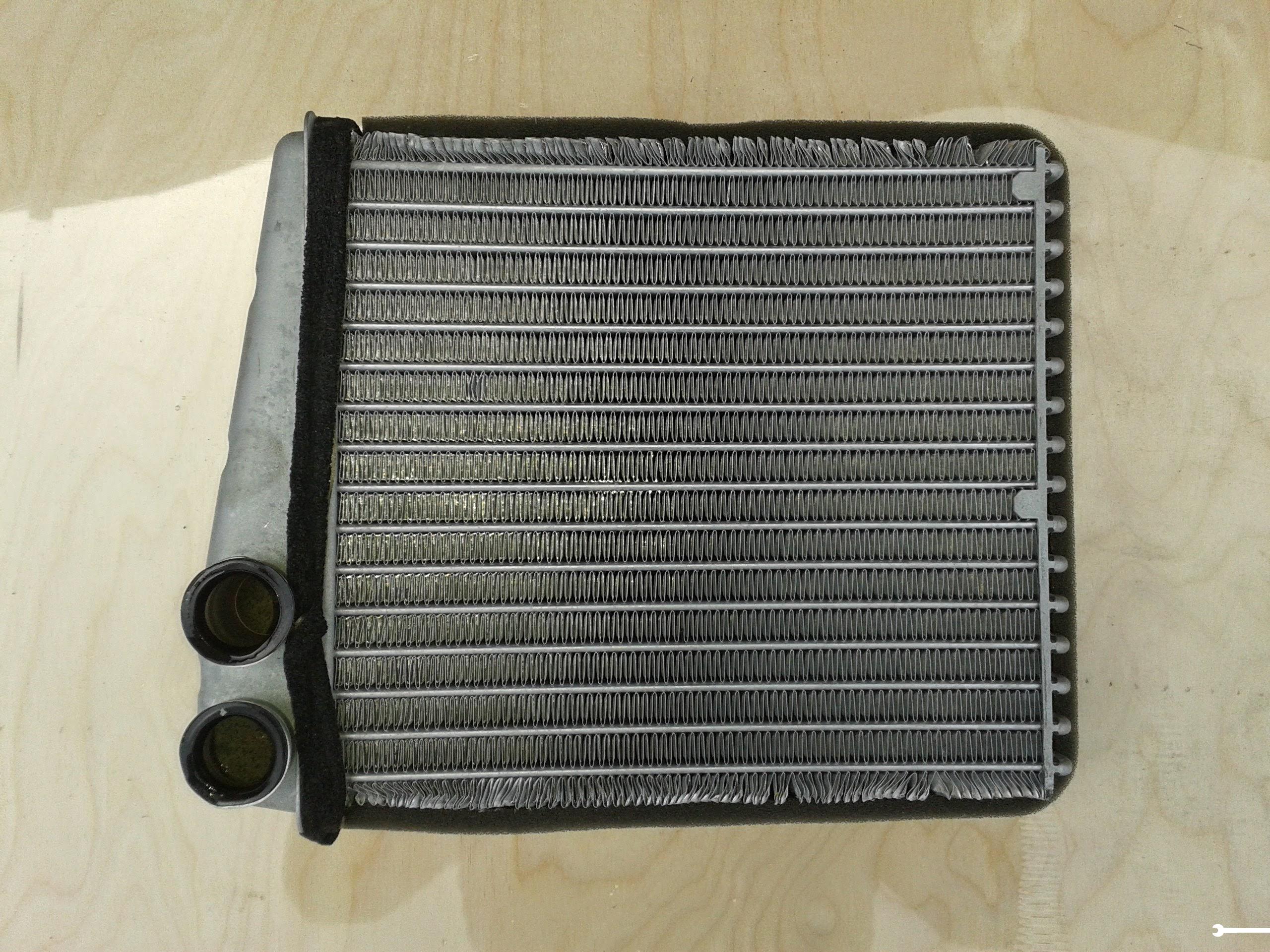 RADIATORE RISCALDAMENTO AUDI VW SEAT SKODA | Ricambi Usati