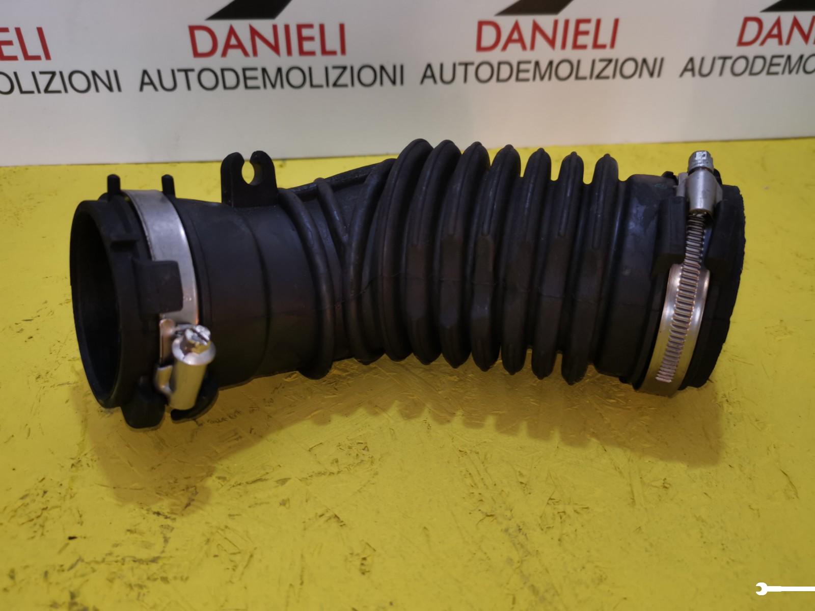 TUBO ASPIRAZIONE FILTRO ARIA RENAULT DACIA 1.5 DCI | Ricambi Usati