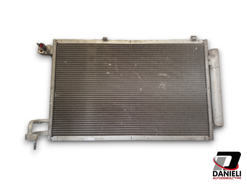 Condensatore Ford Fiesta Mk6 | Ricambi Usati